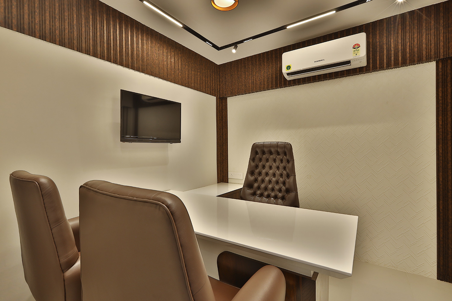 Builder Office New Mumbai – Allflurish